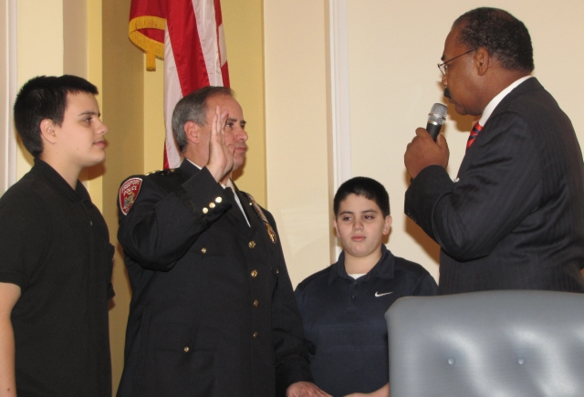 Freeport Accused of Bias Against White Officers | Long Island Press